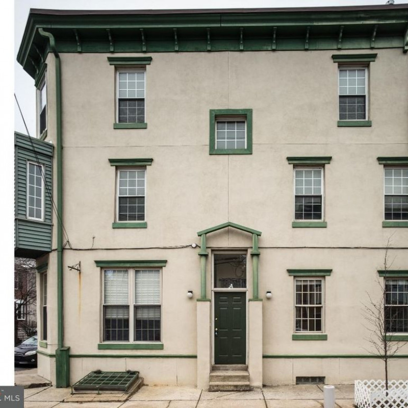 Lawrence Court